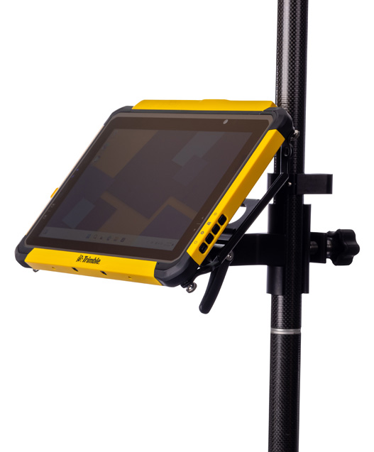 Mounting the T110 tablet on a pole
